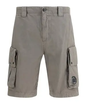 C.P. COMPANY Gabardine Cargo Shorts With Signature Lens Detail - Gray