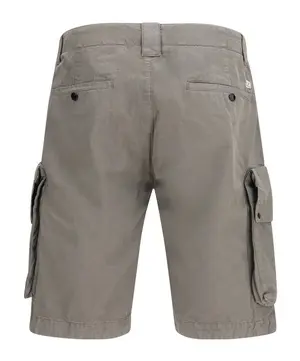C.P. COMPANY Gabardine Cargo Shorts With Signature Lens Detail - Gray