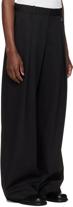 WOOYOUNGMI Single-pleated Wide-leg Trousers - Black