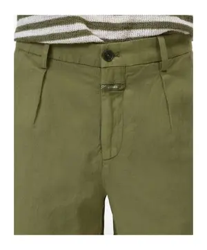 Closed Revyl Shorts - Green