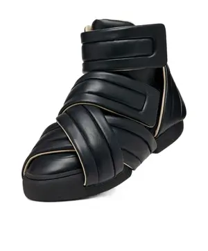 MAISON MARGIELA Padded Criss-cross Sneakers - Black