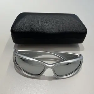 Balenciaga Swift Oval Sunglasses