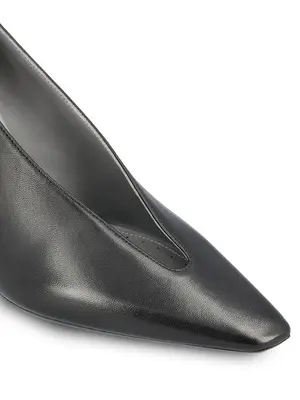 Balenciaga Asymmetric Heeled Pumps - Black