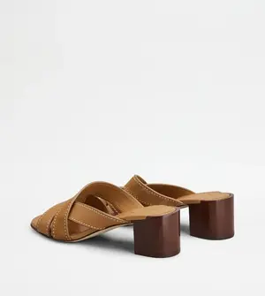 TOD'S Contrast Stitch Block Heel Mules