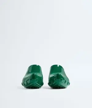 Bottega Veneta Gondola Clog In Moulded Rubber With Stud Detailing - Grass Green