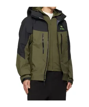 Arc'teryx Alpha Sv Jacket Waterproof Shell - Spotlight