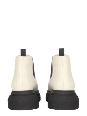 STUART WEITZMAN Round Toe Ankle Boots
