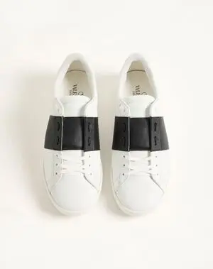 Valentino Garavani Open Royco Lace-up Sneakers - White/black