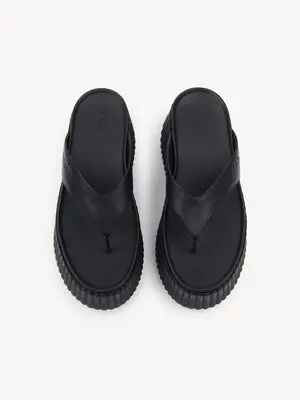 Chloé Calfskin Platform Ridged-sole Sandals - Black