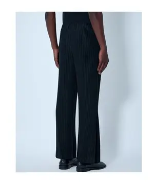 Issey Miyake Homme Plissé Tailored Pleated Pants - Black