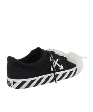 Off-White Vulcanized Low-top Sneakers - Black