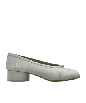 MAISON MARGIELA Tabi Toe Heeled Pumps - Alabaster