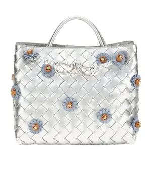 Bottega Veneta Woven Floral Detail Shoulder Bag