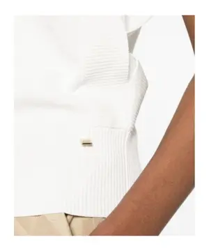 Herno Sleeveless Round Neck Vest