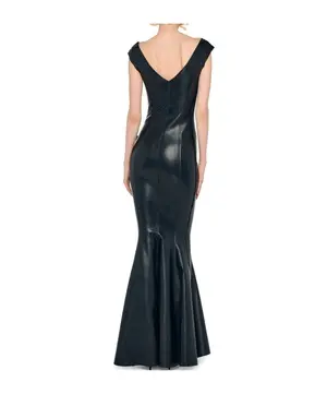Norma Kamali Grace Fishtail Gown