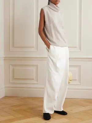 LISA YANG Cashmere Turtleneck Sweater Vest - Sand-colored