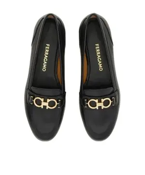 FERRAGAMO Gancini Loafers - Black