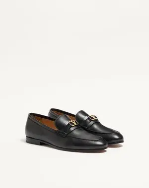 Valentino Garavani Vlogo Signature Slip-on Loafers - Black