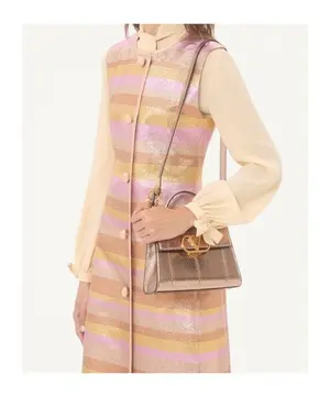 Valentino Garavani Flap Shoulder Bag With Top Handle - Pink