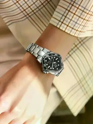 LAARVEE Automatic Watch With Asymmetric Case And Stainless Steel Bracelet