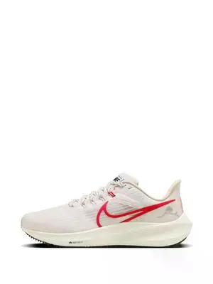 Nike Zoom Pegasus 39 Sneakers