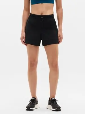 Athleta Crosstrain 4" Short