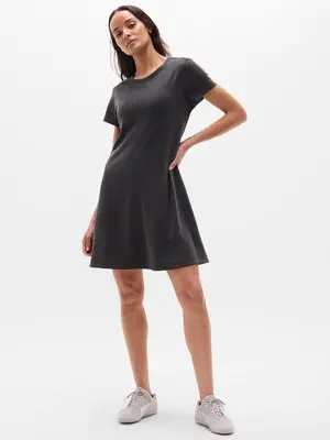 Athleta Seasoft Tee Dress