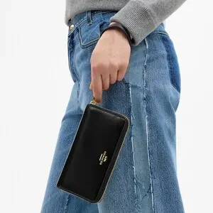 COACH OUTLET Long Zip Around Wallet - Gold/black