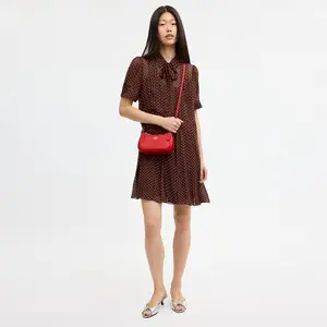 COACH OUTLET Teri Mini Crossbody Bag With Bow Detail - Gold/bright Cherry