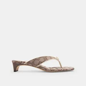 COACH OUTLET Coach Signature Jacquard Bow Thong Kitten Heel - Oak/chalk