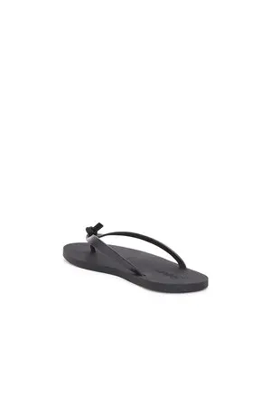 Saint Laurent Calfskin Leather Pool Slides - Nero