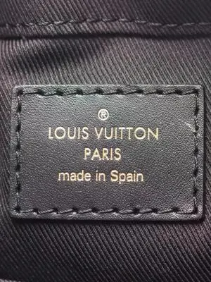 LOUIS VUITTON Monogram Saintonge Cross-body Bag - Brown