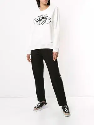 PORTS V Embroidered Love Sweatshirt