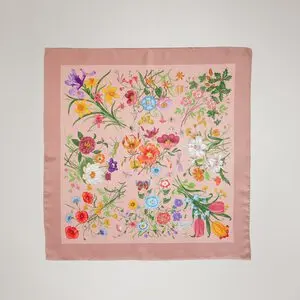 Gucci Printed Silk Twill Carr - Pink