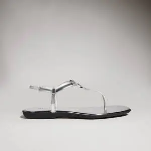 Gucci Interlocking G Metallic Leather Thong Sandal - Silver