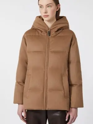 Max Mara Short Water-repellent Down Jacket With Hood And Leather Belt