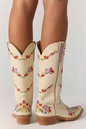 MEXICANA Midsommar Western Boots With Floral Embroidery