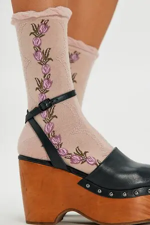 SOCKS/HOSIERY