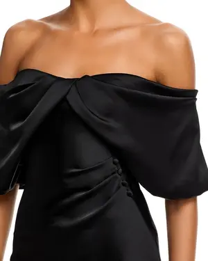 Alexander McQueen Off-the-shoulder Satin Dress
