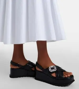 ROGER VIVIER Embellished Leather Platform Sandals - Black