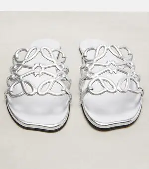 Loewe Petal Anagram Leather Slides - Silver