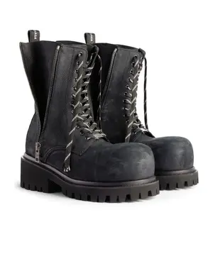 Balenciaga Stomper Zipped Boots
