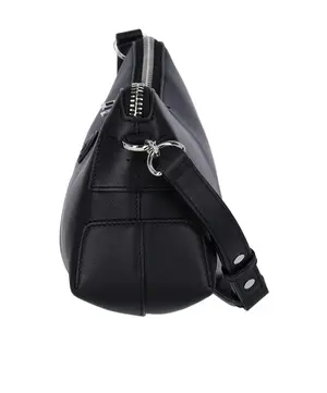 TOD'S Logo Embossed Zipped Shoulder Bag