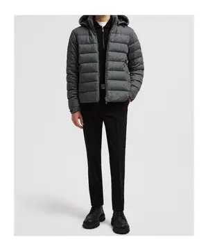 Moncler Arneb Short Down Jacket With Removable Hood - Black