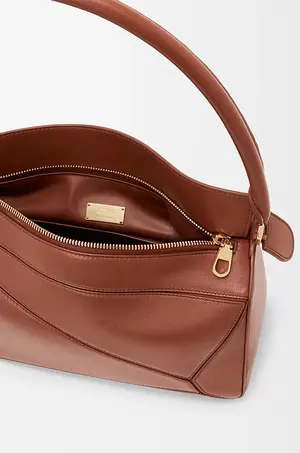 Loewe Medium Puzzle Bag In Nappa Lambskin - Walnut