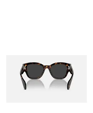 Ray-ban Full Rim Sunglasses With Tinted Lenses And Curved Temples