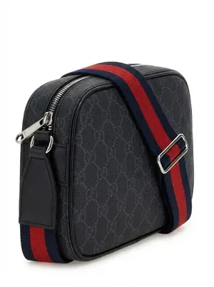 Gucci Gg Supreme Zipped Messenger Bag - Black