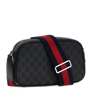 Gucci Gg Supreme Zipped Messenger Bag - Black