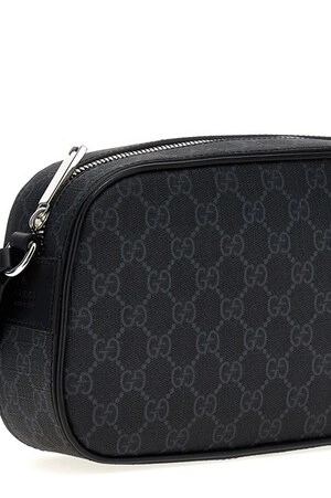 Gucci Gg Supreme Zipped Messenger Bag - Black