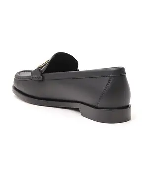 FERRAGAMO Gancini Buckle Loafers - Black